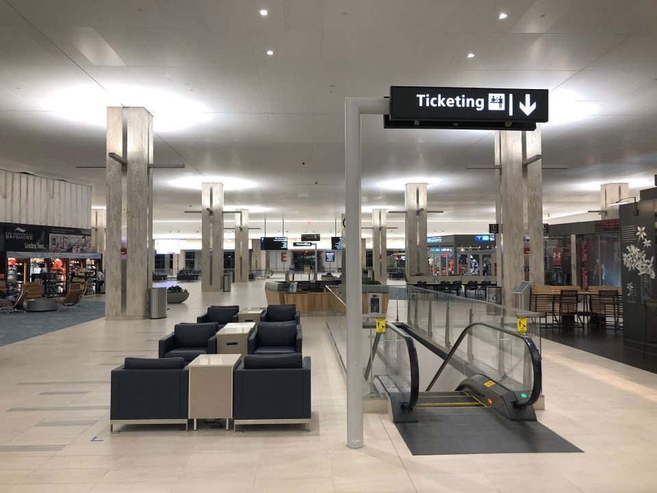 Tampa International Airport (TPA) - Main Terminal - Apple Designs, Inc.